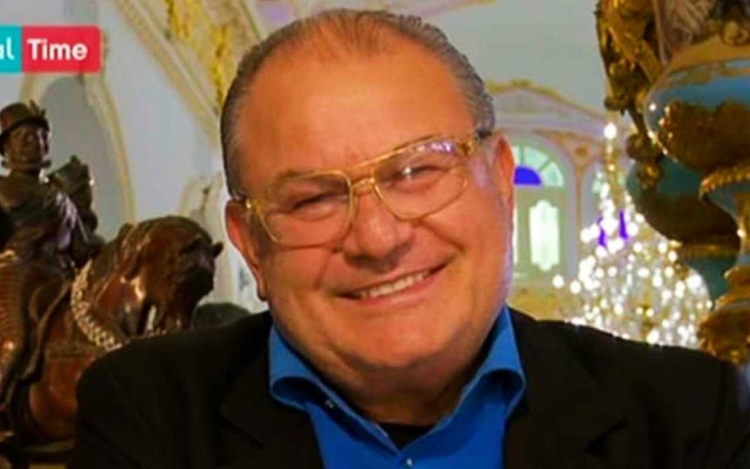 Ricordate Tobia, il nipote di Don Antonio Polese? Oggi fa il cantante